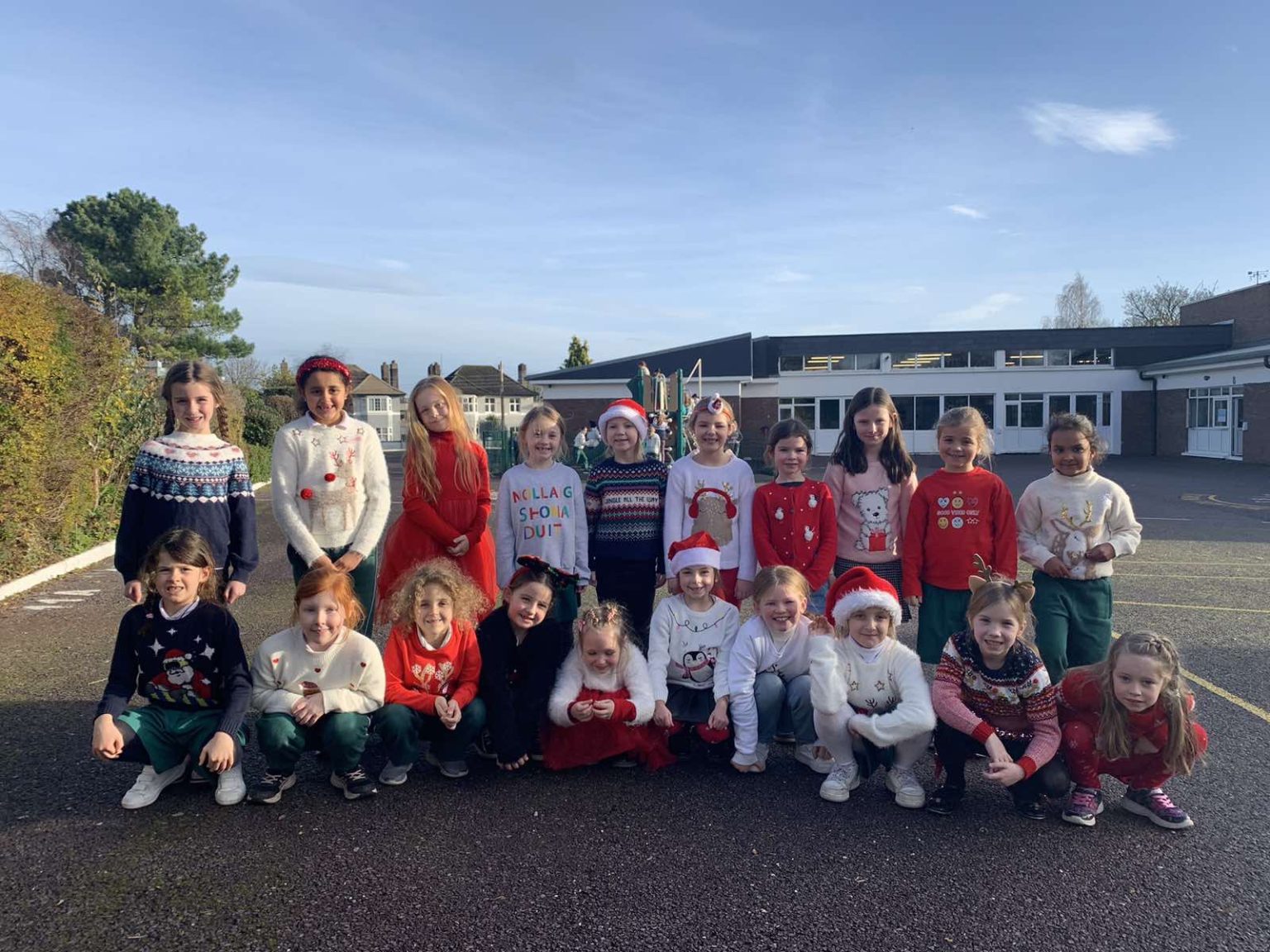 Christmas Jumper Day in aid of Cork Simon Community - Scoil Bhríde ...